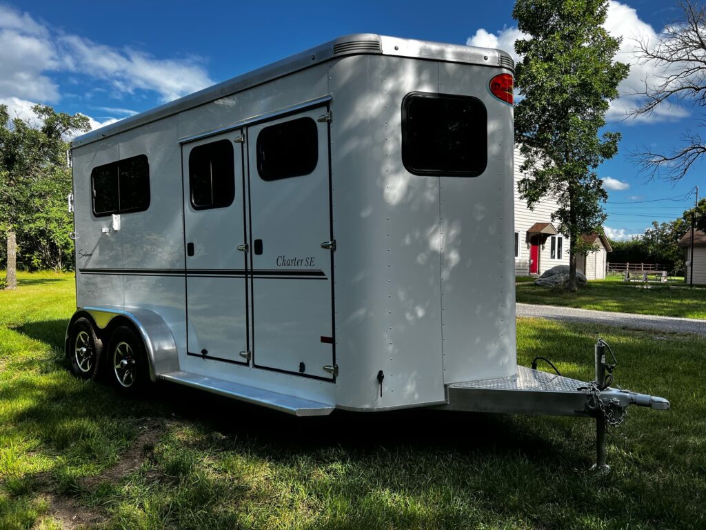 Sundowner 2 Horse Charter TR SE Bumper Pull – Miracle Ranch Equipment